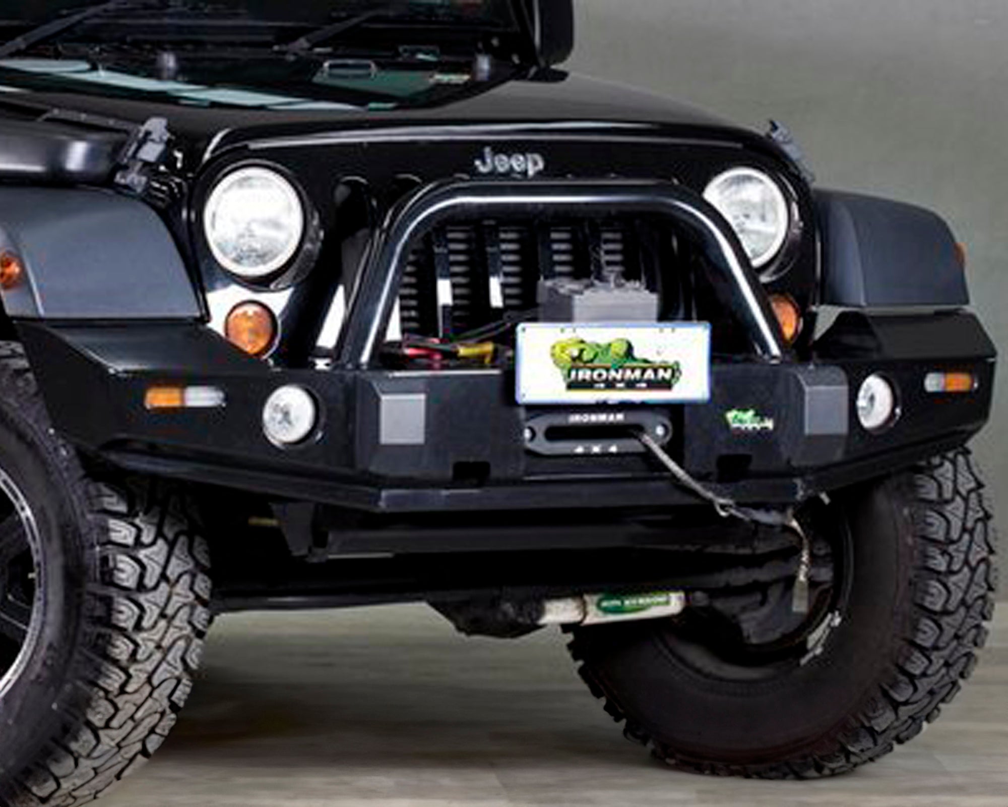 Deluxe Bull Bar – Ironman 4x4 International