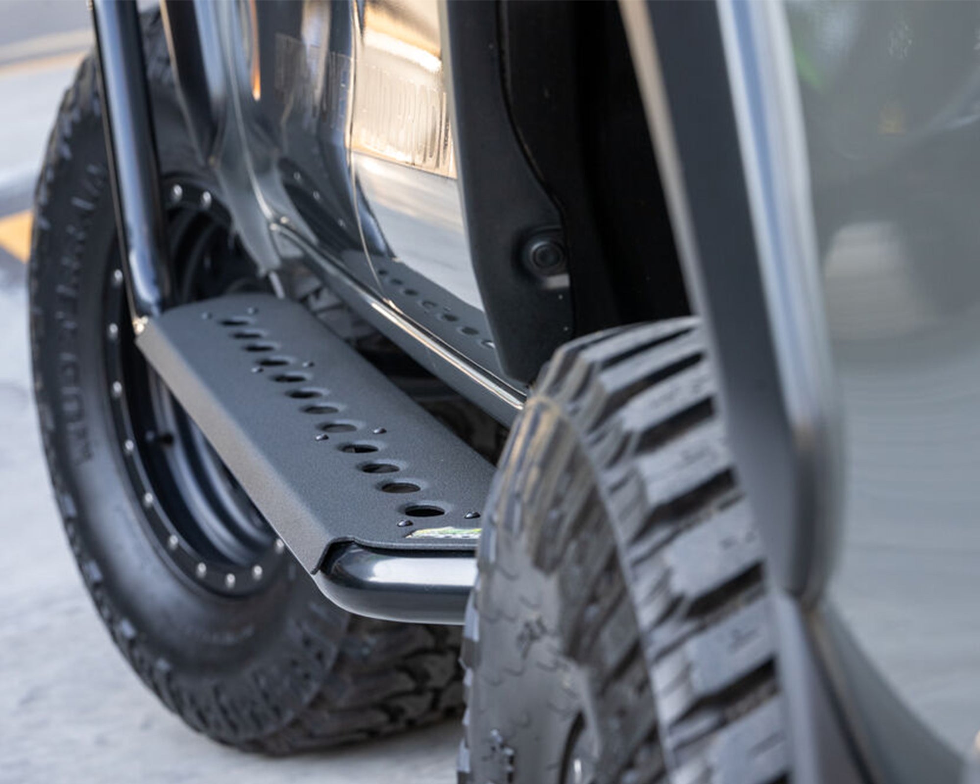 Premium Side Steps & Rails – Ironman 4x4 International